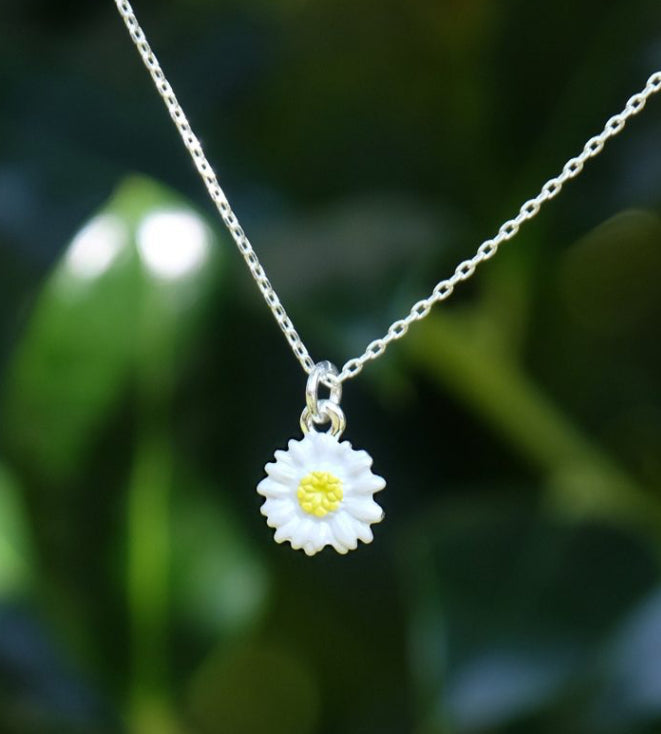Daisy White Mini Flower Pendant Necklace – The Celtic Company